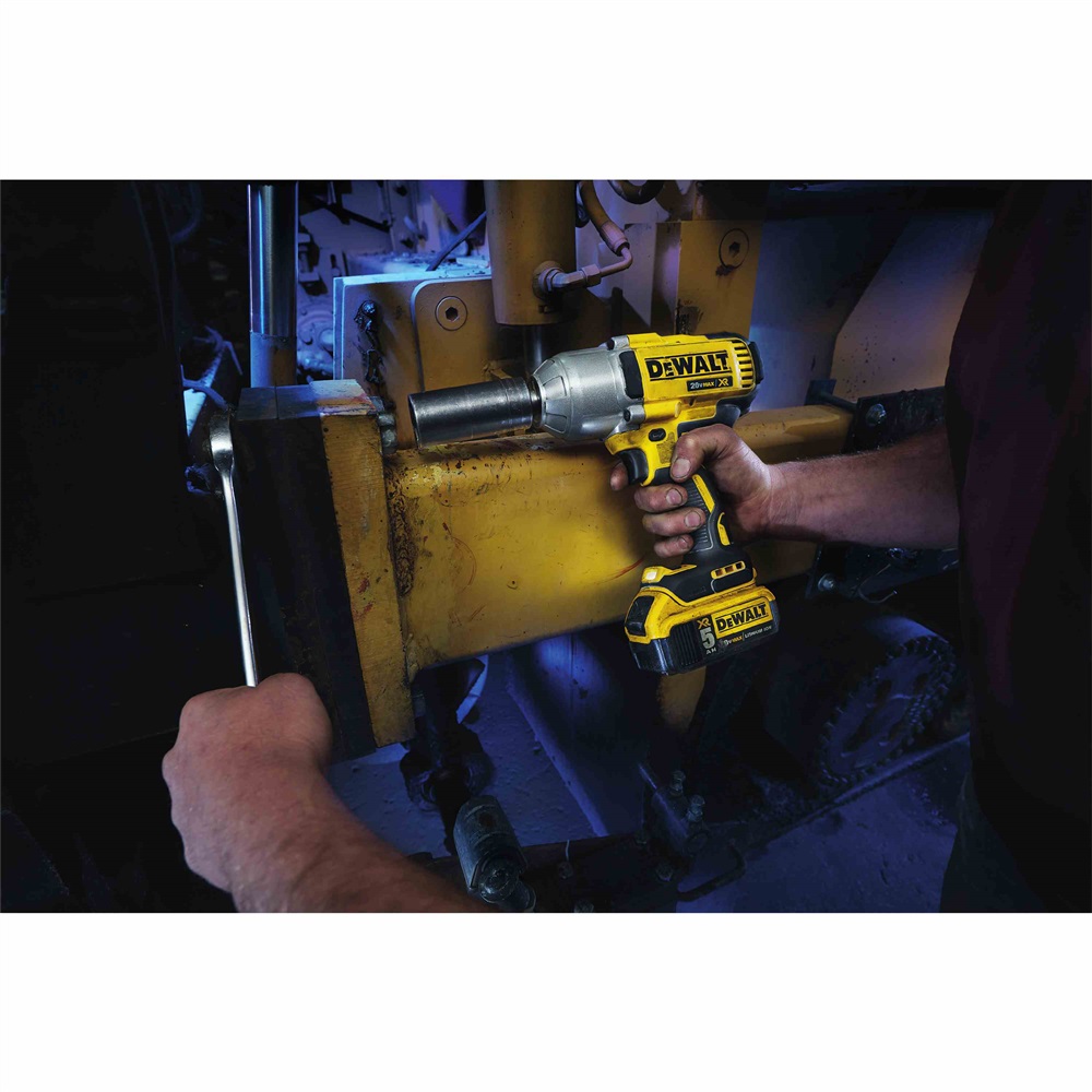 Dewalt boulonneuse à chocs 18V XR Li-Ion 5 Ah DCF899P2 - Outil Maxi Pro
